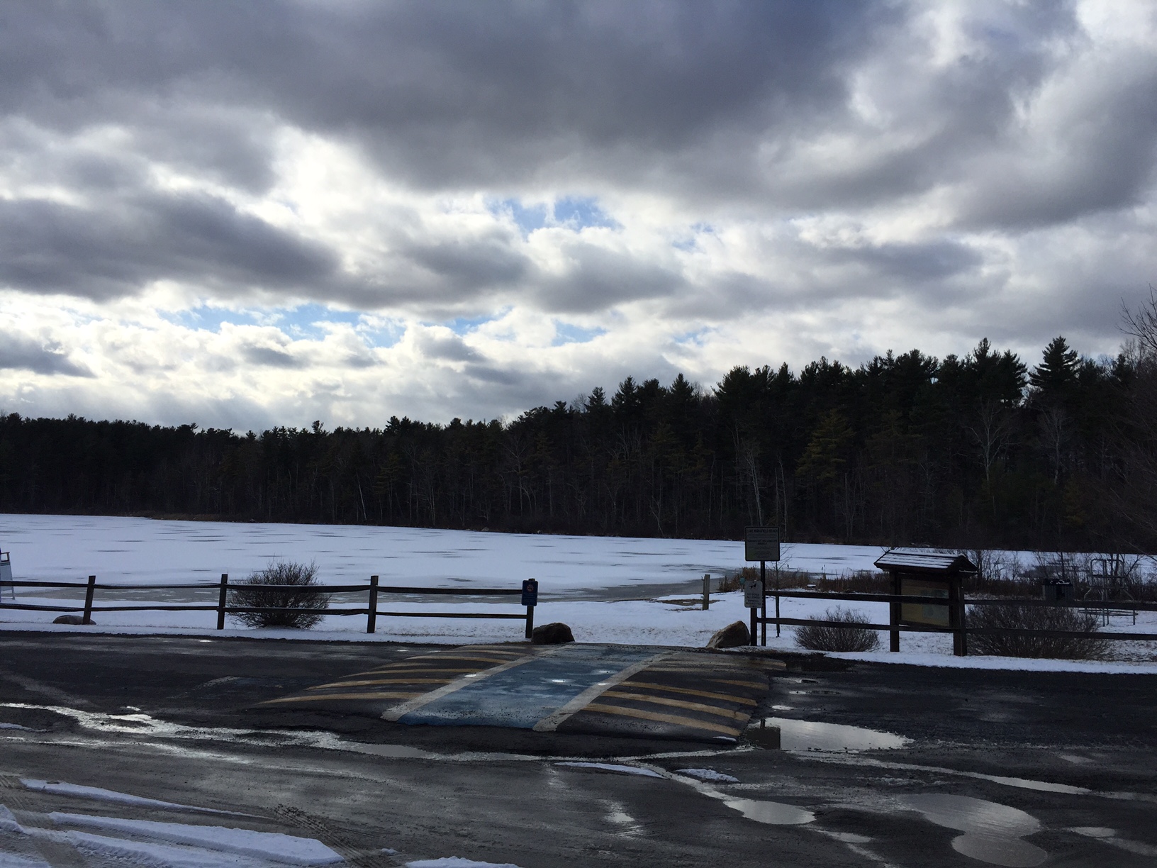 Planners seek public input for solutions to Lake Mansfield access - The ...