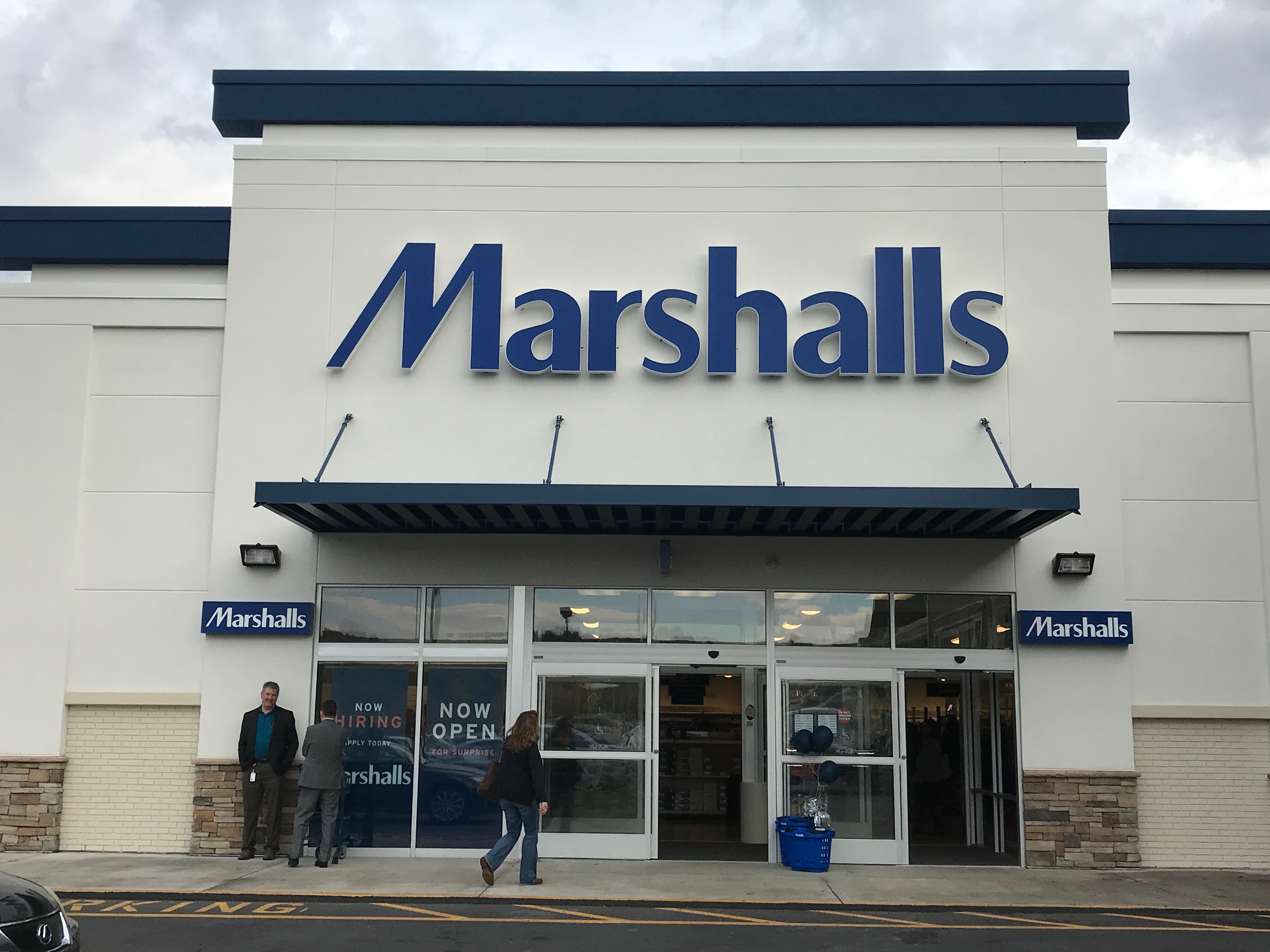 Marshalls Opens In Great Barrington Donates 10 000 To Berkshire South