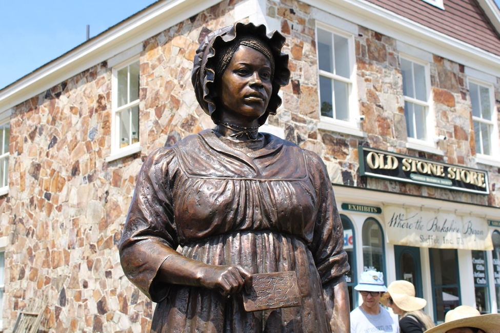 Elizabeth Freeman comes home: Statue unveiled - The Berkshire Edge
