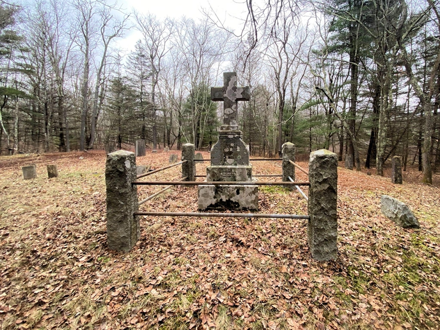 THEN & NOW: The Old Burial Ground at Mount Washington - The Berkshire Edge