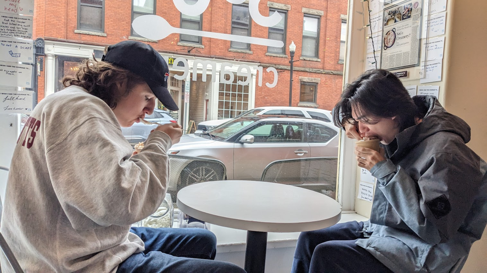 The thrill of victory and the agony of the eat: Ice cream eating ...