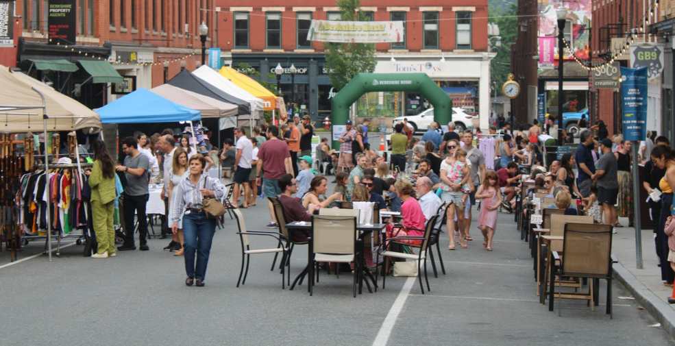 Berkshire Busk! opens third season - The Berkshire Edge