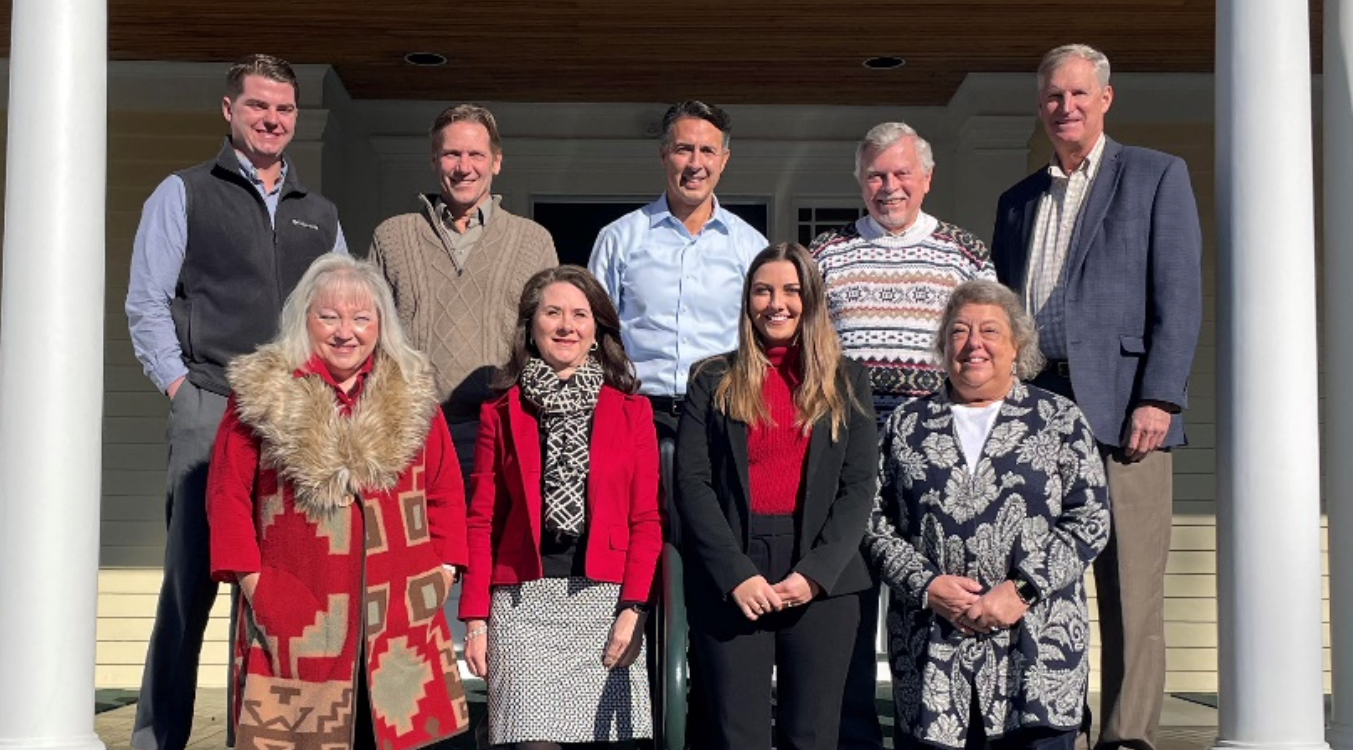 BUSINESS BRIEFS: Renaissance Investment Group gives back; WMHT Public ...